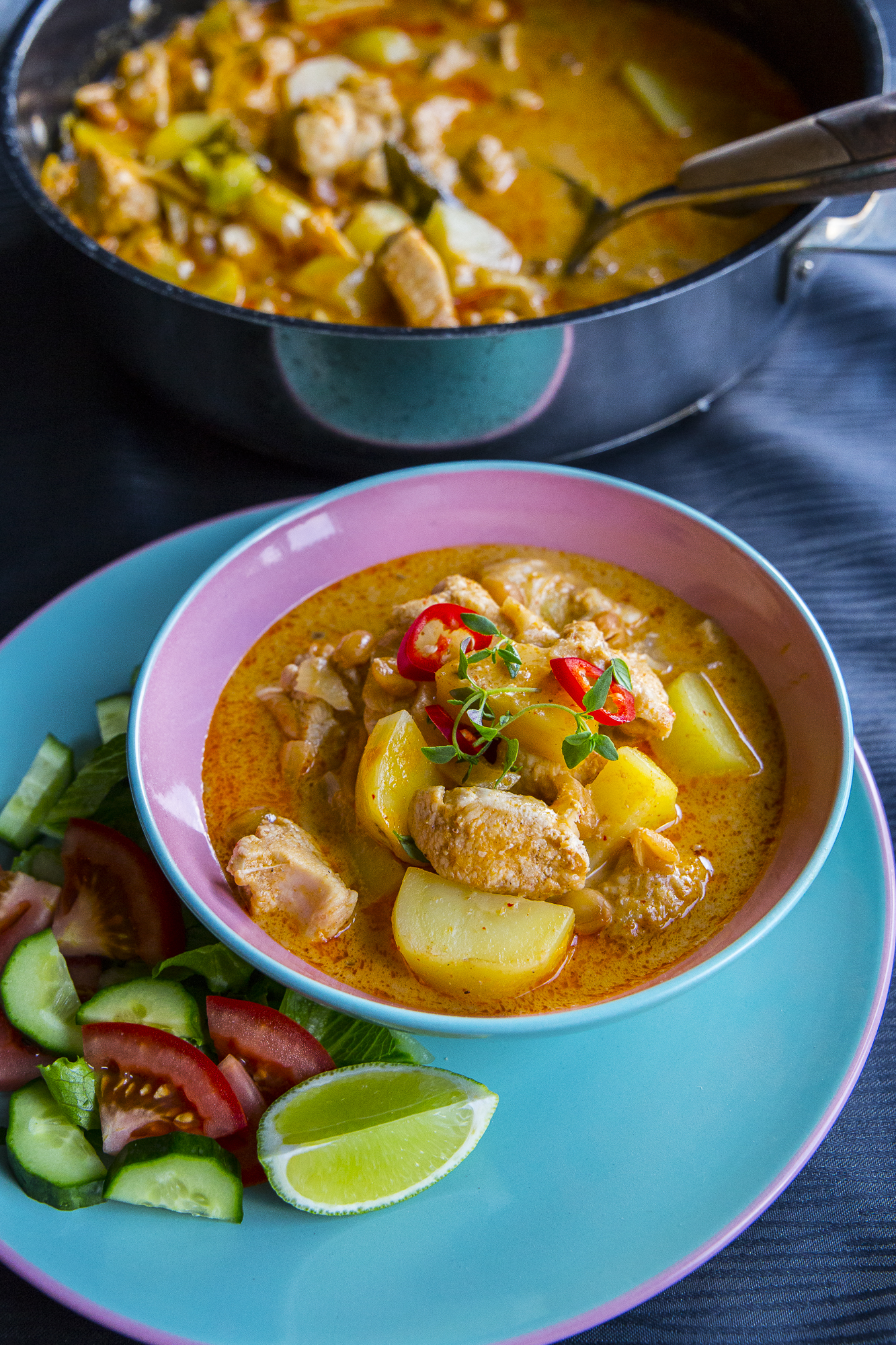 Massaman Curry Lättlagad Thailändsk Gryta Zeinas Kitchen